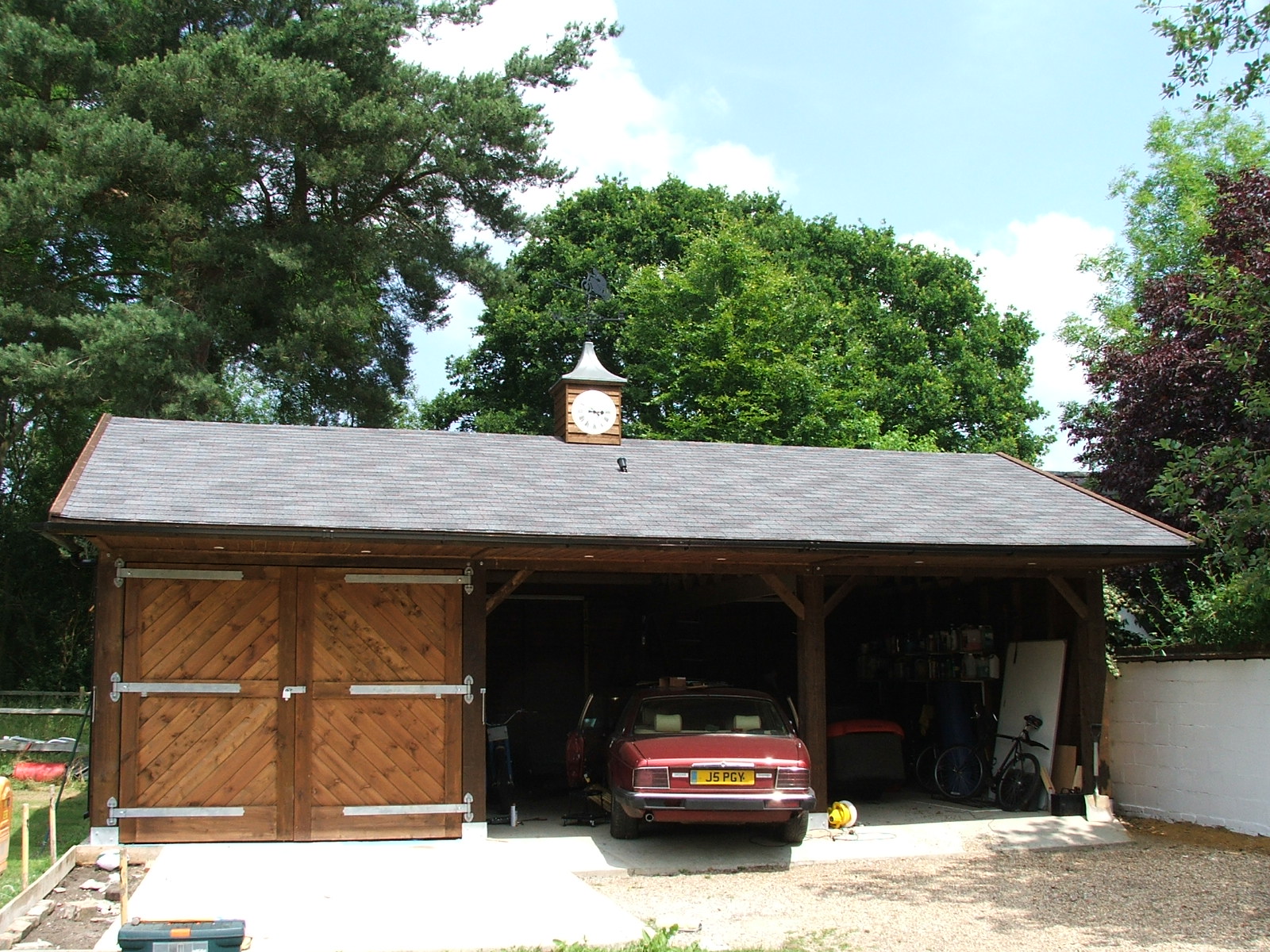 Southdown Garage - Broadfield Garages